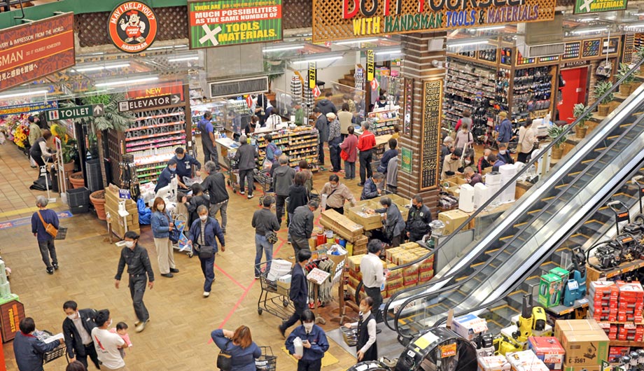 2023年春の『ハンズマンガラクタ市』2日目、盛況です！ - ハンズマン